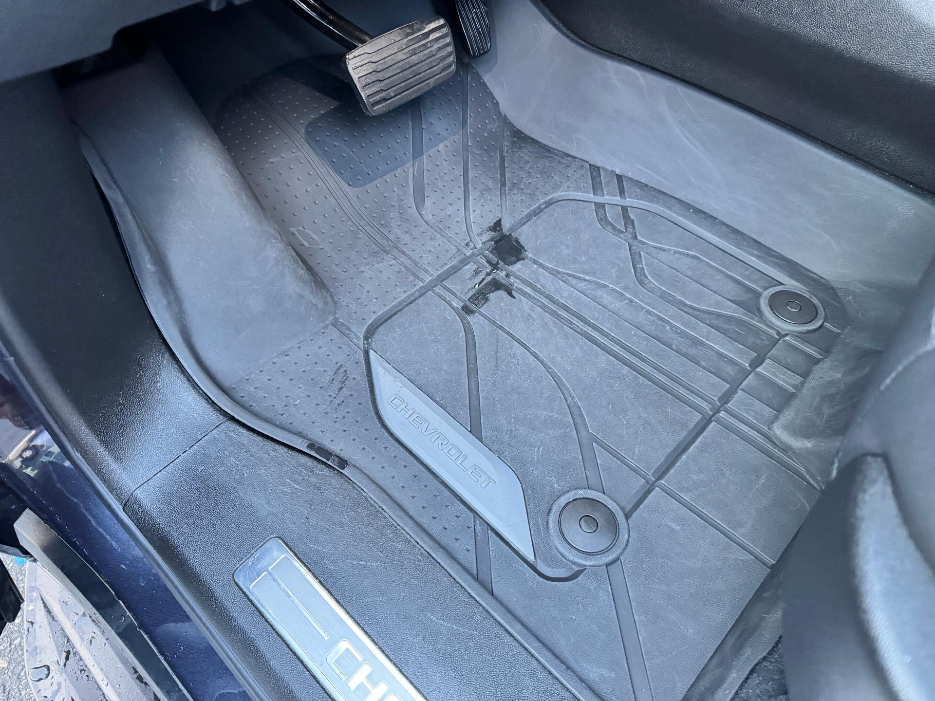 2023 Chevrolet Tahoe RST / 5.3 LITER V8 / PANO SUNROOF / LUX PCKG / 1 ...